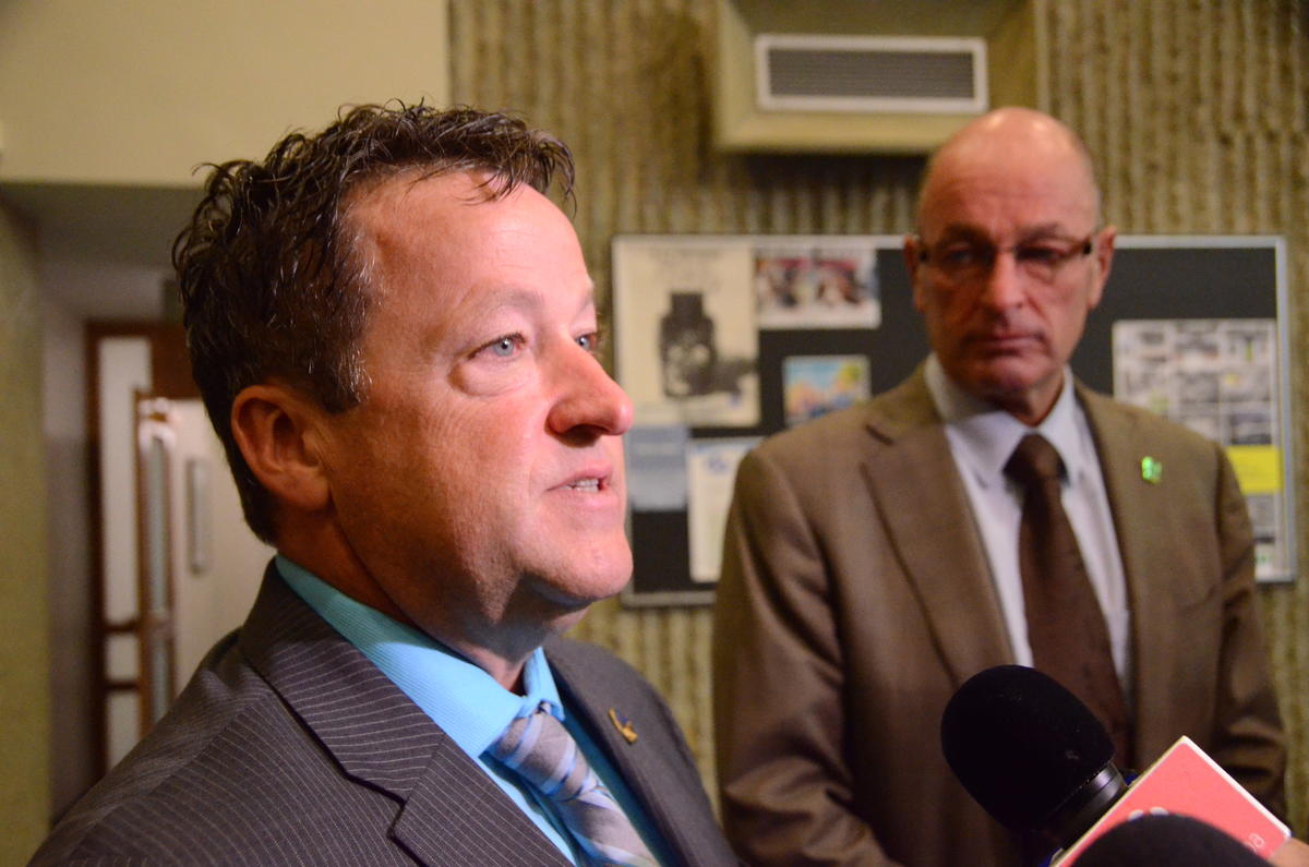 Donald Martel parle développement économique avec le maire Lévesque ...