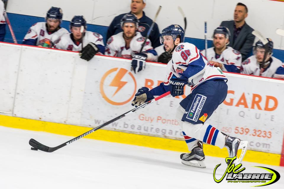 Une performance hors de l'ordinaire pour Jason Pitt - Le Courrier Sud