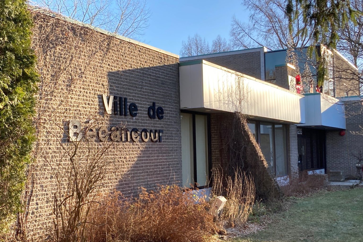 Bécancour s'entend avec ses cols bleus et ses cols blancs - Le Courrier Sud