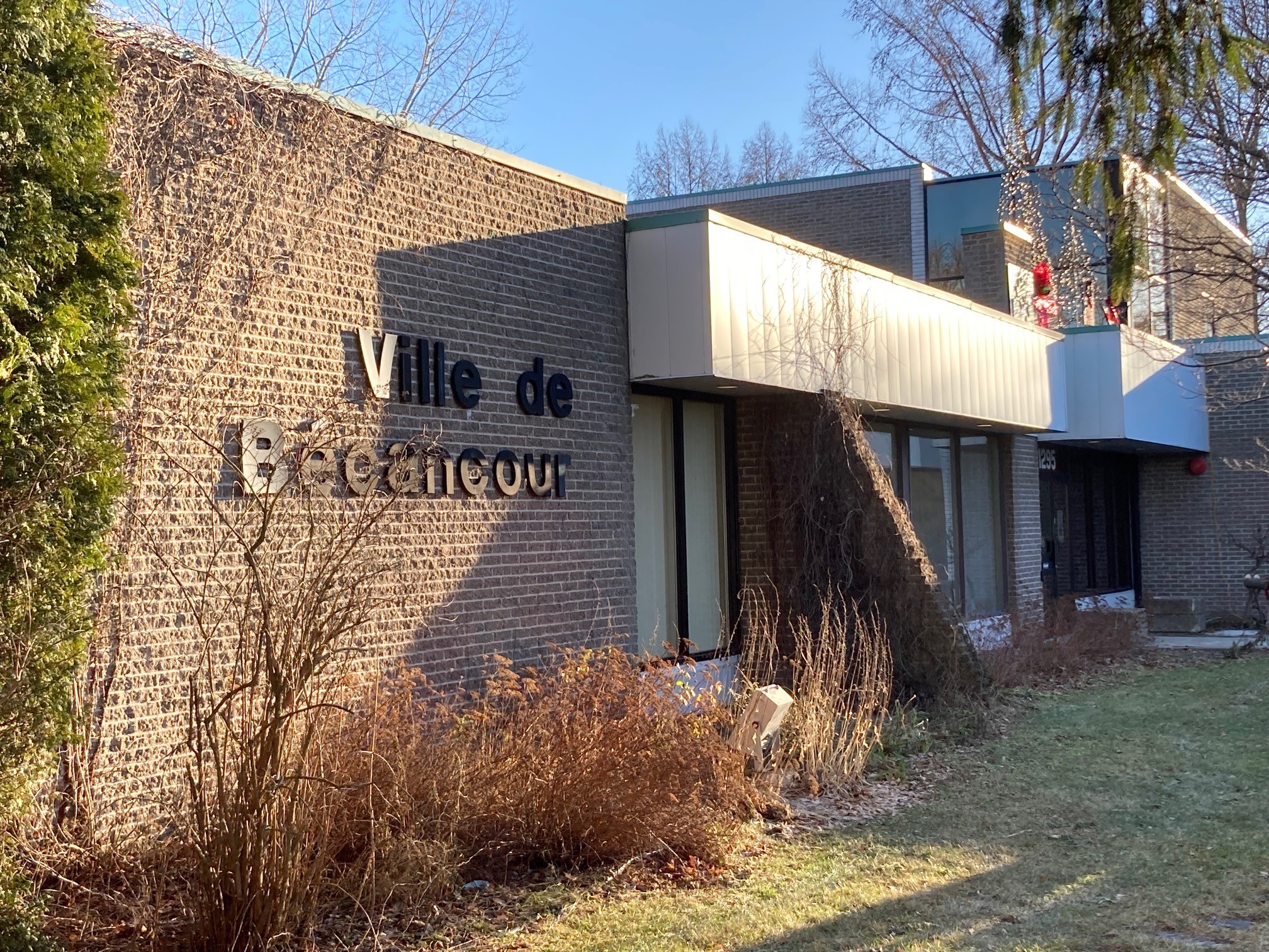 Bécancour s'entend avec ses cols bleus et ses cols blancs - Le Courrier Sud