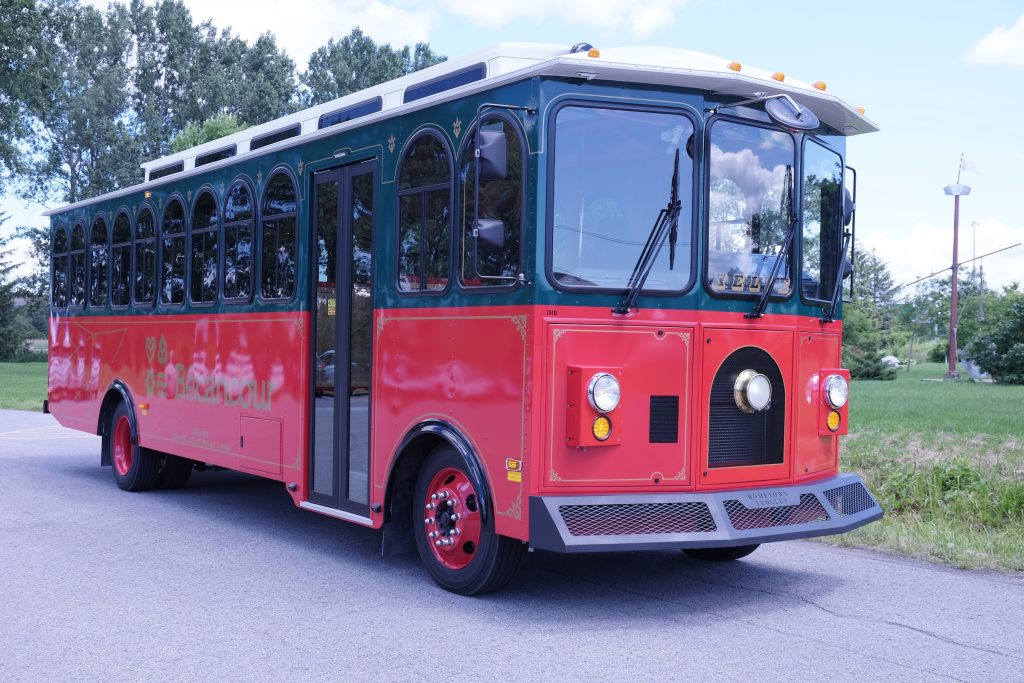 Des visites automnales en trolley - Le Courrier Sud