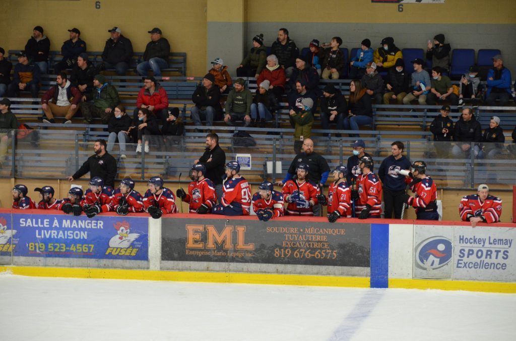 Le REEQ Isolation embauche un entraîneur d'expérience - Le Courrier Sud