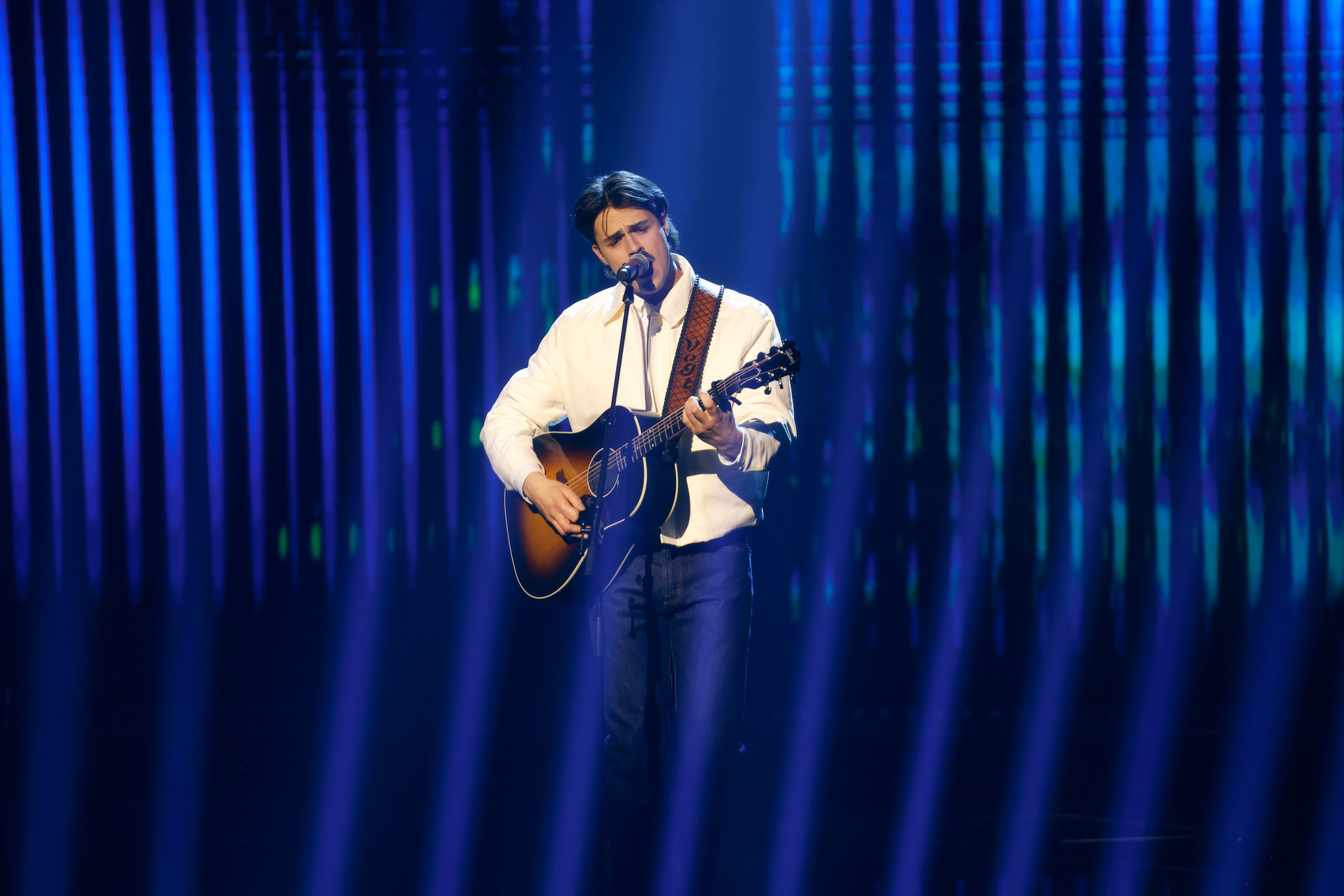 Joël Vogt : coup de cœur du public à Star Académie - Le Courrier Sud