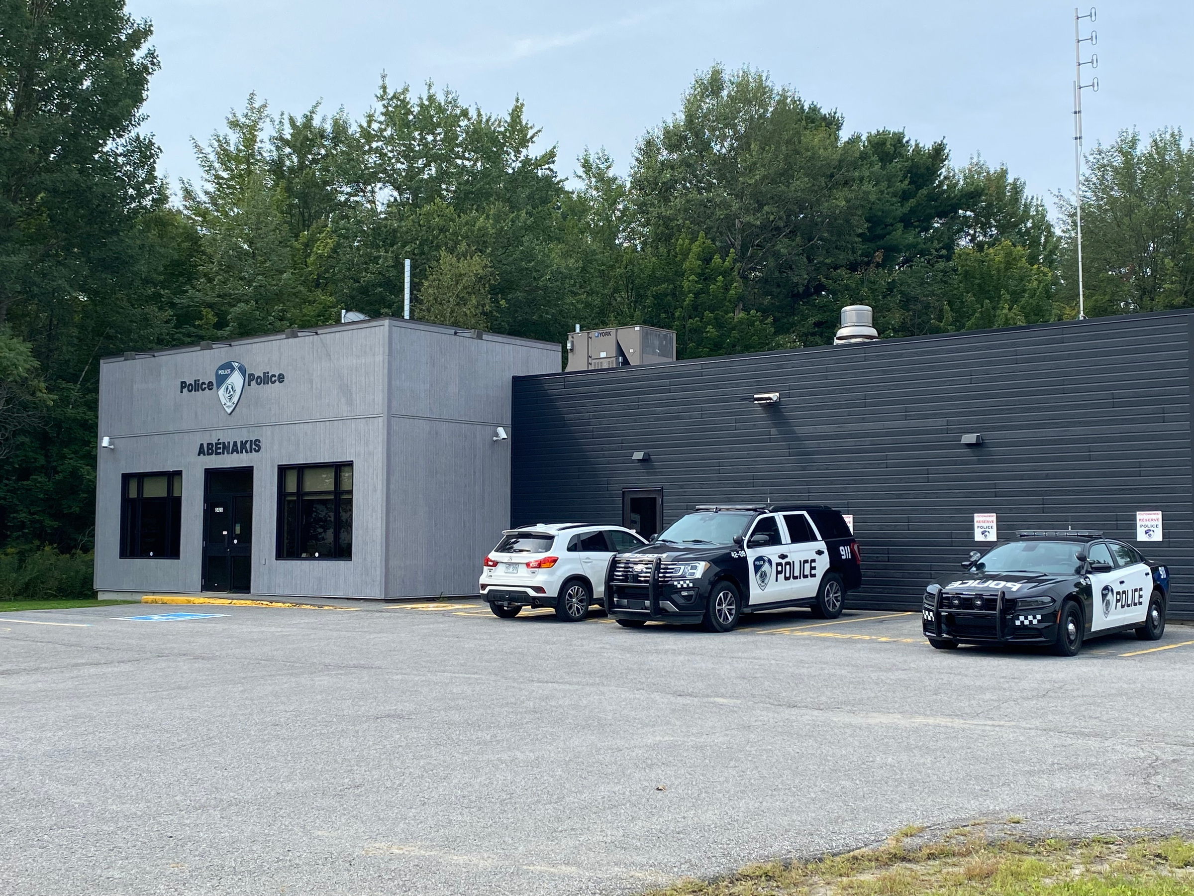 560 000 $ pour aider le Corps de police des Abénakis à mieux intervenir ...